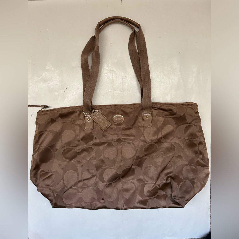 Coach Nylon Leather Brown Tote Bag Zipper Closure - Gem